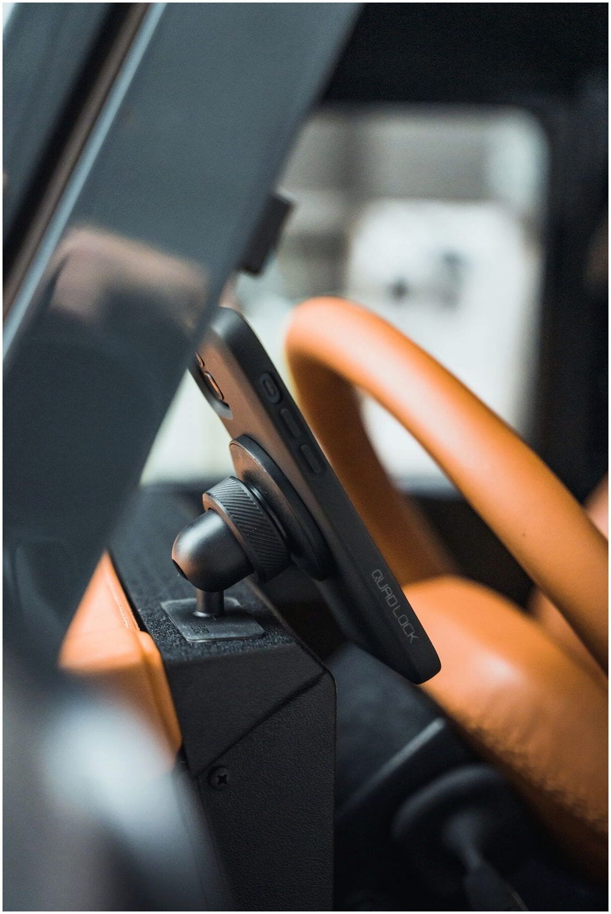 Quad Lock MAG V2 Wireless Charging Head